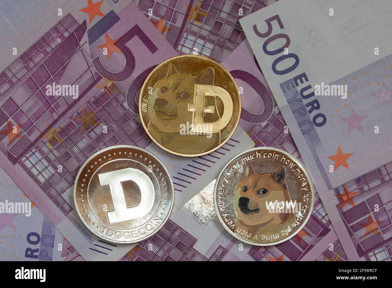 Dogecoins hi-res stock photography and images - Alamy