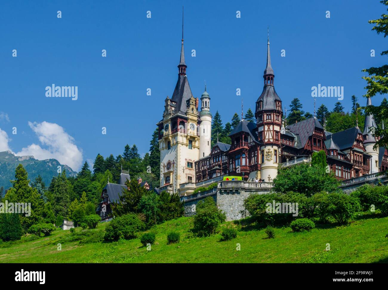 Romanian monarchy hi-res stock photography and images - Alamy