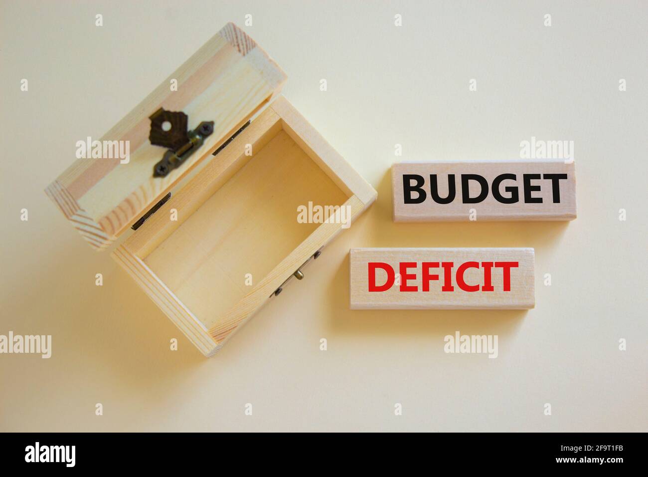 Budget deficit symbol. Concept words 'budget deficit' on blocks on a ...
