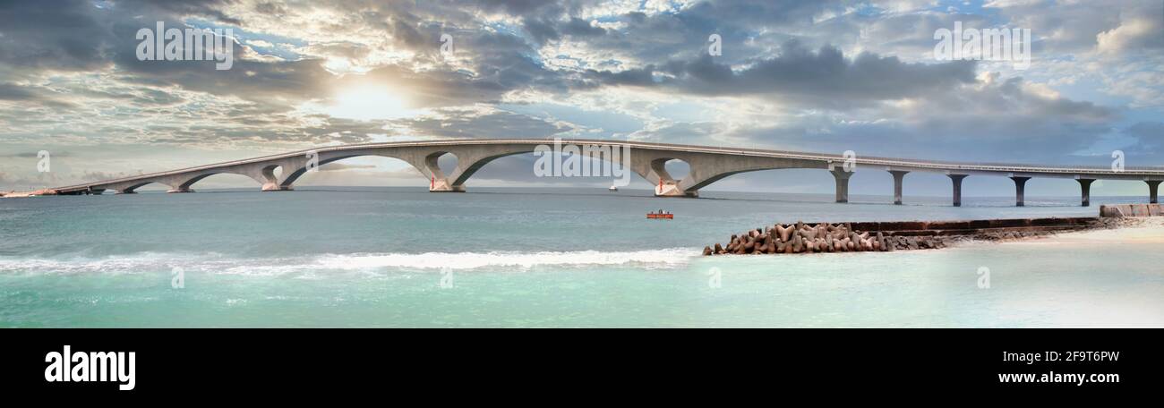 Maldives china bridge hi-res stock photography and images - Alamy