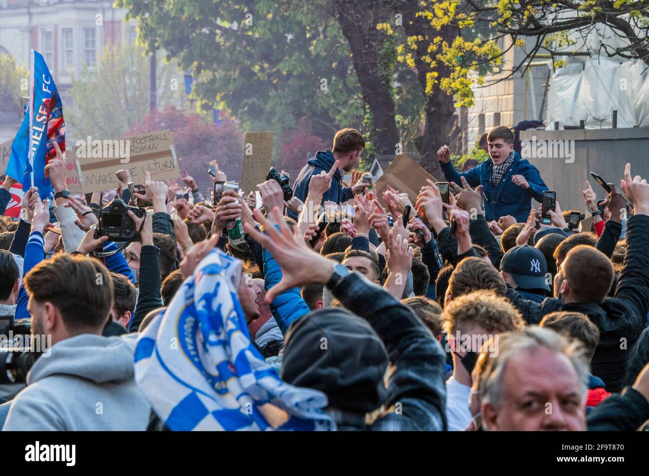 London, UK. 20th Apr, 2021. Chelsea fans gather outside the Football ...
