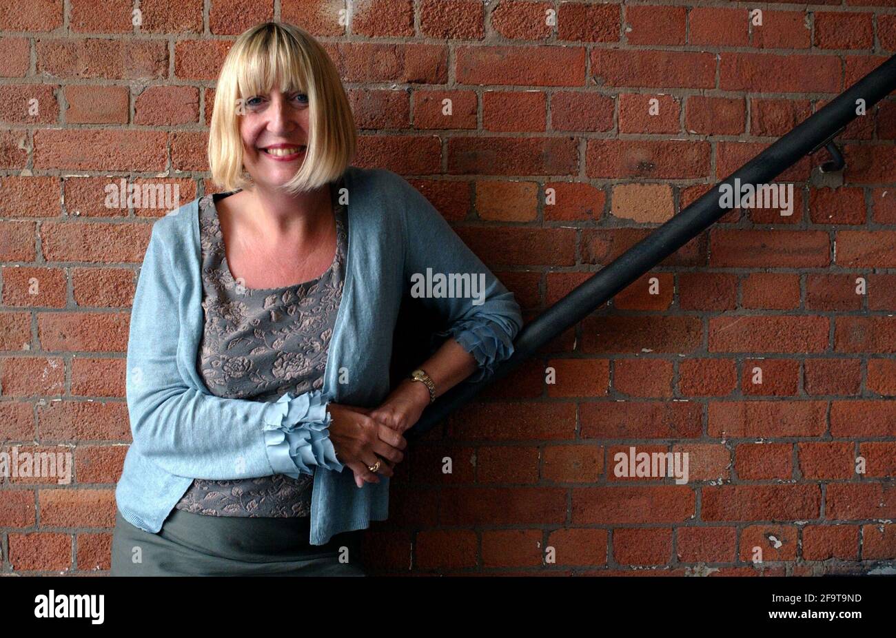 LYNNE TRUSS ,LONDON19/10/05 TOM PILSTON Stock Photo - Alamy