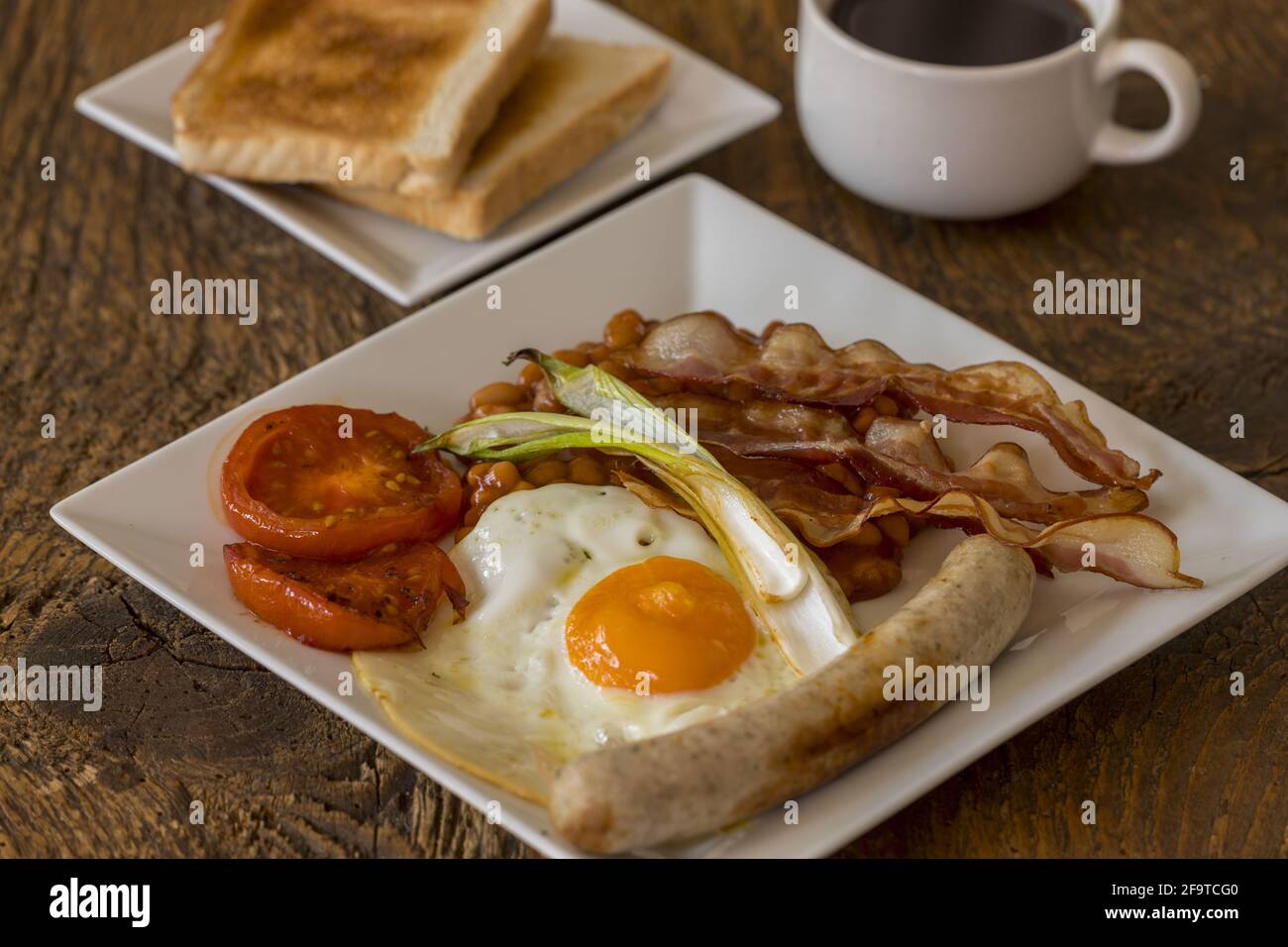 English breakfast cup mushroom hi-res stock photography and images - Alamy