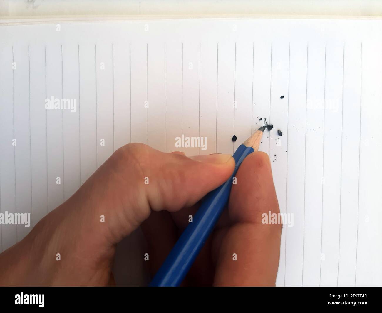 Broken pencil drawing hi-res stock photography and images - Alamy