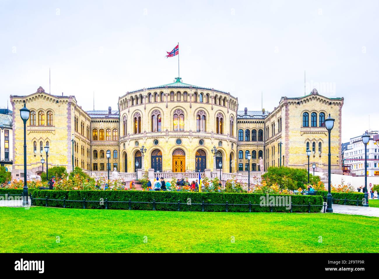 View of the norwegian parliament stortinget Stock Photo - Alamy