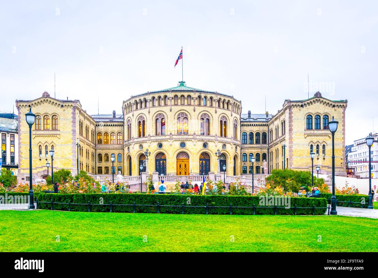 View of the norwegian parliament stortinget Stock Photo - Alamy
