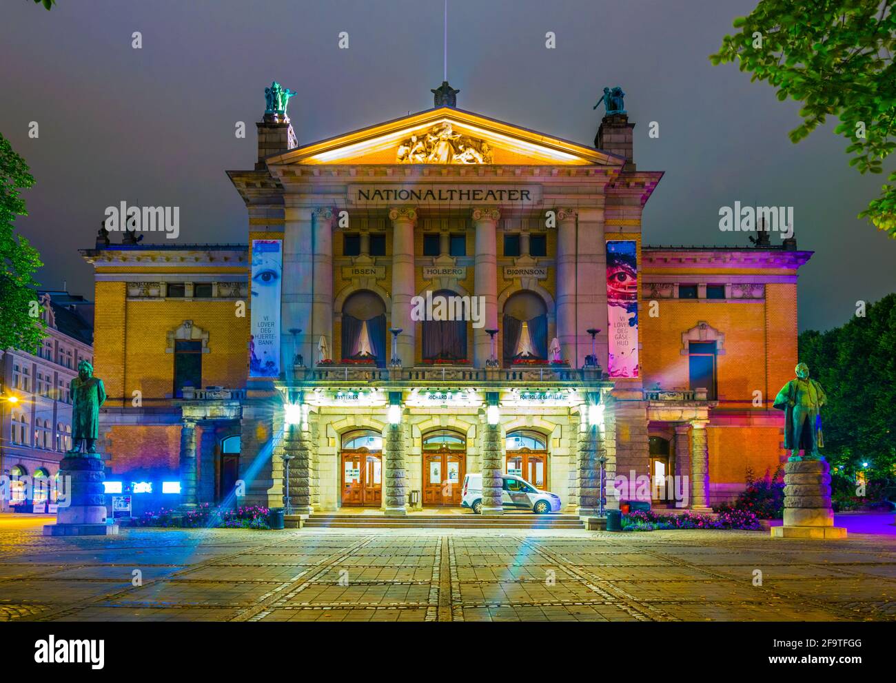 Night view of the National theatre in Oslo, the capital of Norway Stock ...