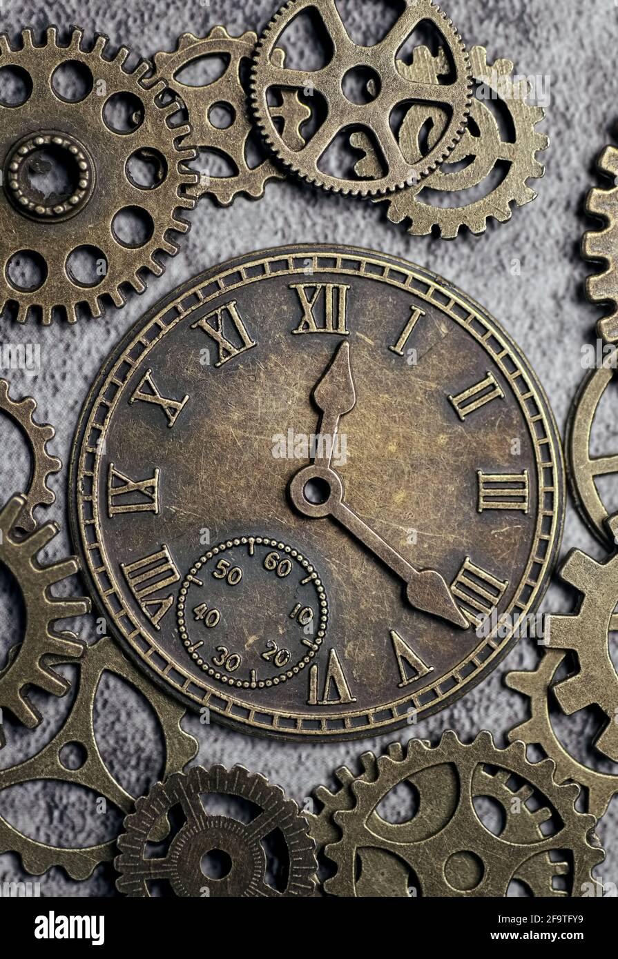 Steampunk style bronze cllock with gears and cogs Stock Photo - Alamy
