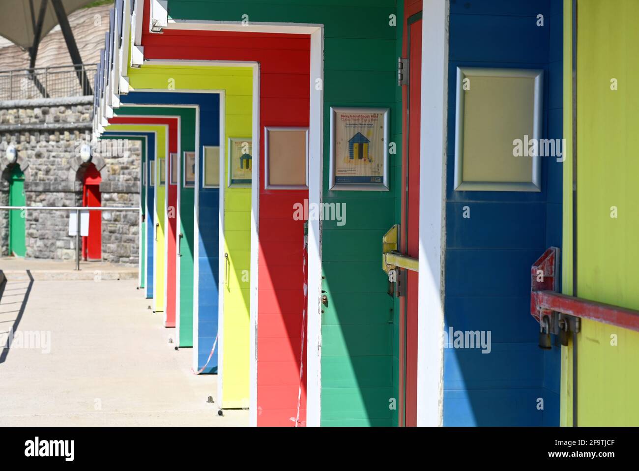 Barry, wales high street hi-res stock photography and images - Alamy