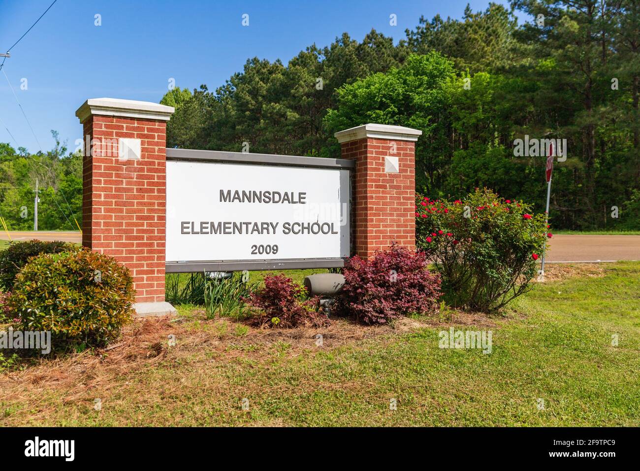 Elementary school building usa hi-res stock photography and images - Alamy
