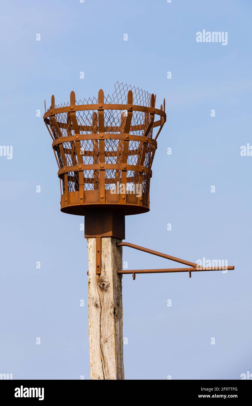 Fire basket hi-res stock photography and images - Alamy