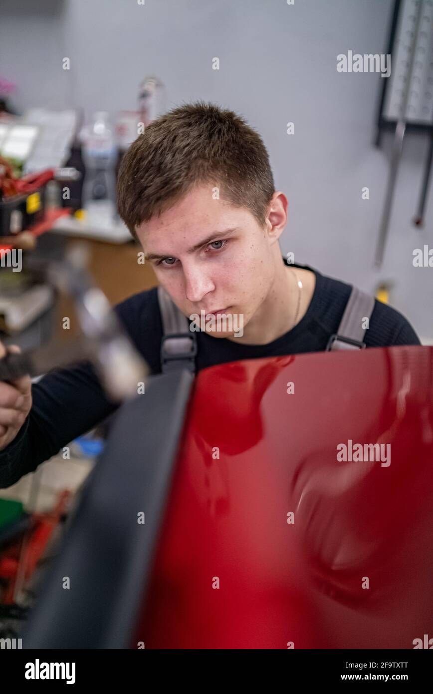 Rubber hammer hi-res stock photography and images - Alamy
