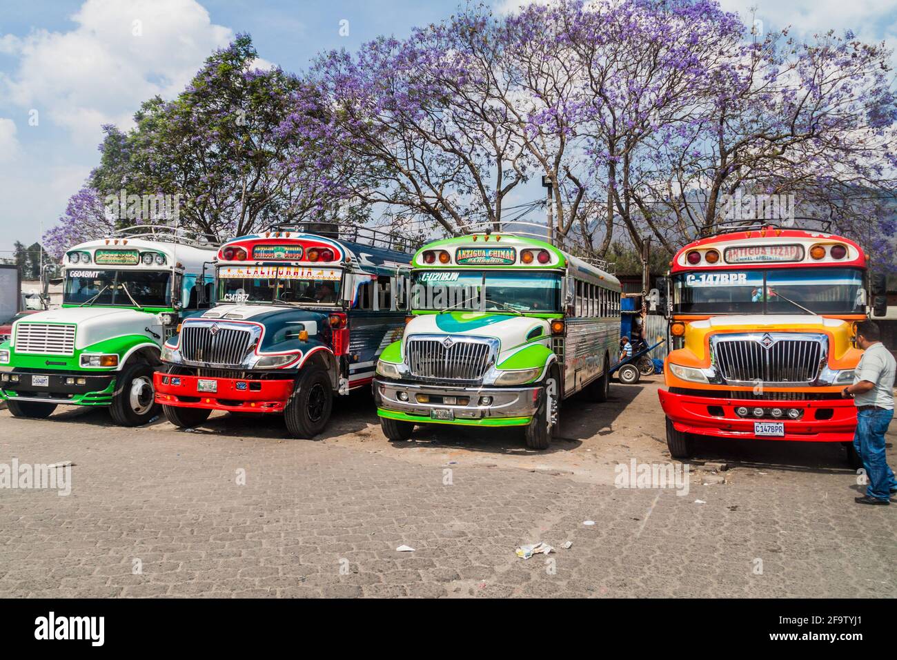 Chicken bus guatemala hi-res stock photography and images - Alamy