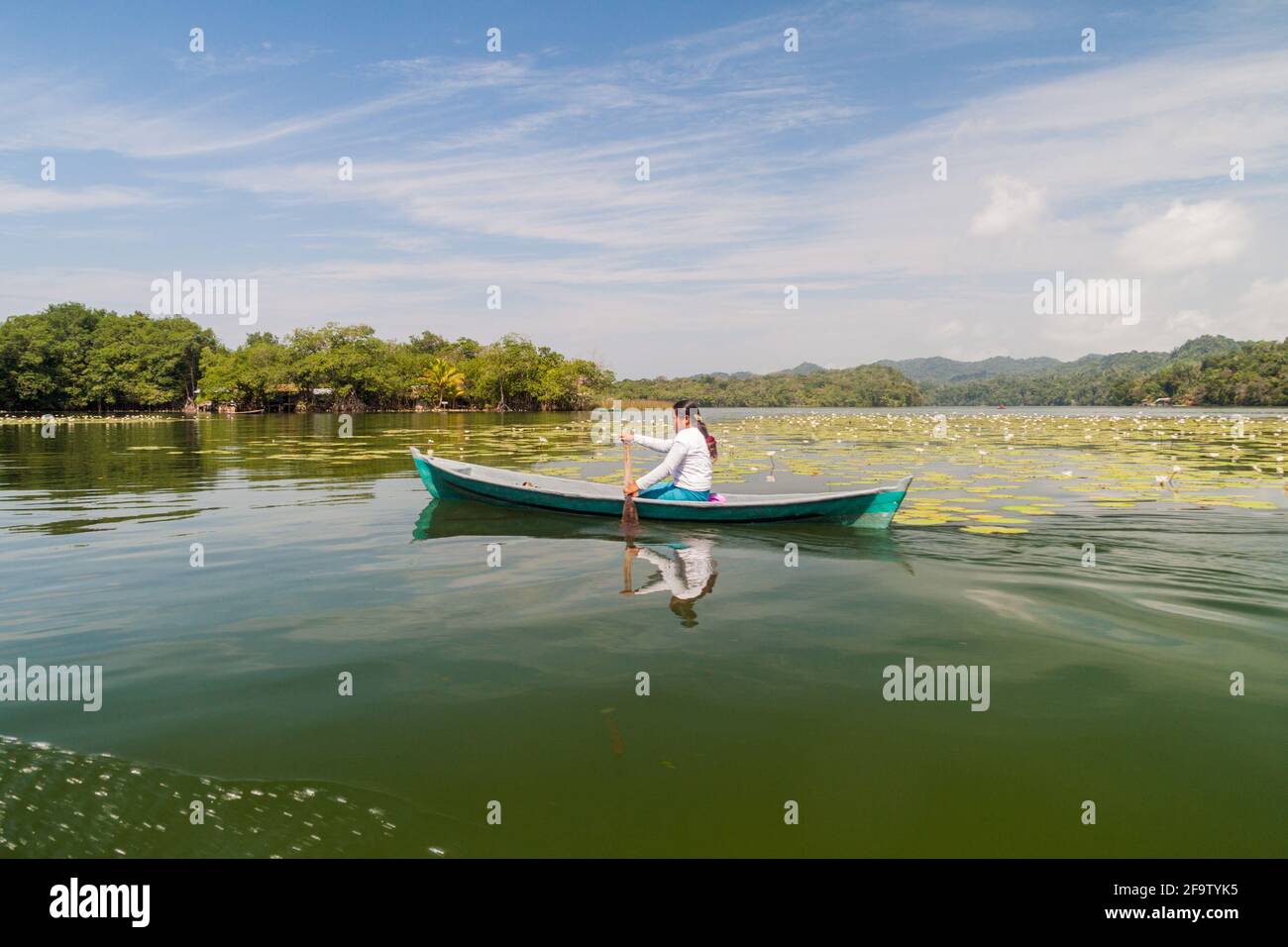 Dulce river guatemala hi-res stock photography and images - Alamy