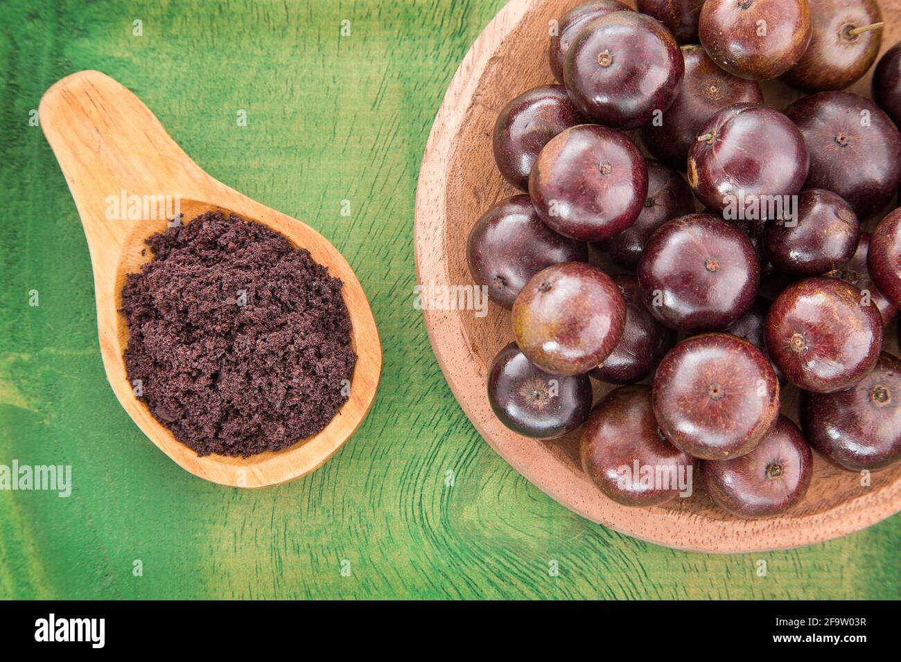 Exotic fruit of the jabuticaba - Plinia cauliflora Stock Photo - Alamy