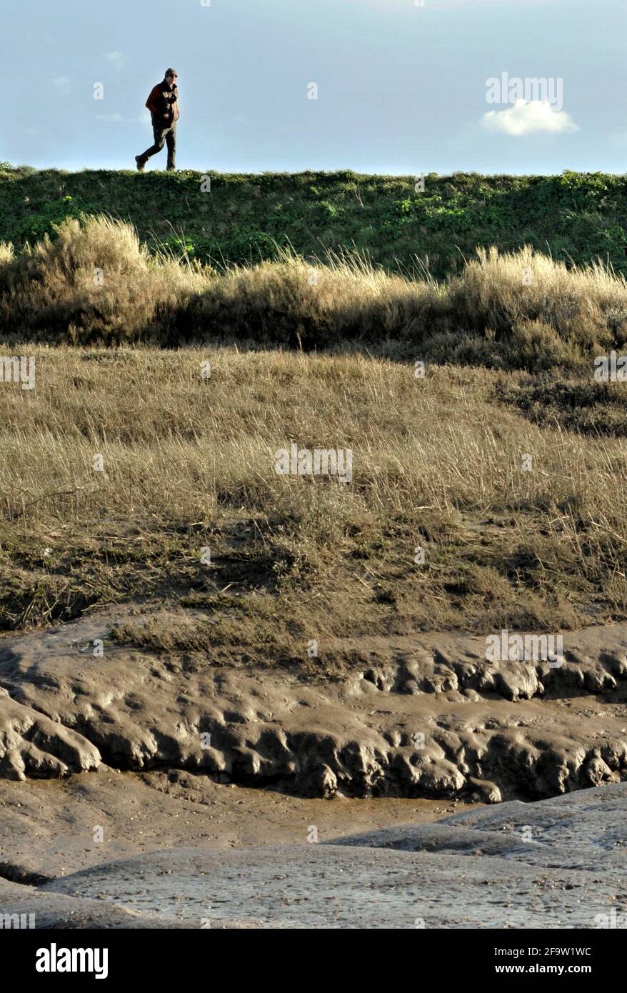 Man walking away outdoor hi-res stock photography and images - Alamy