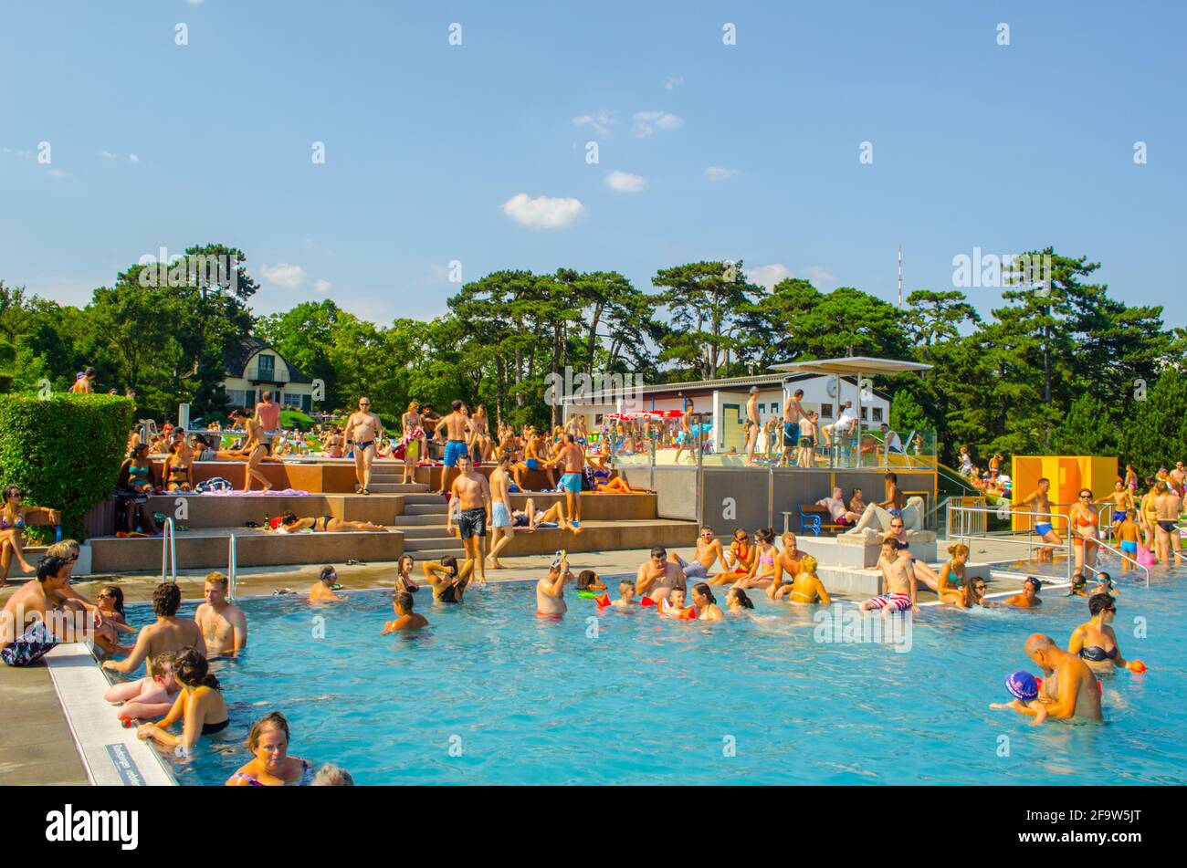 Krapfenwaldbad hi-res stock photography and images - Alamy