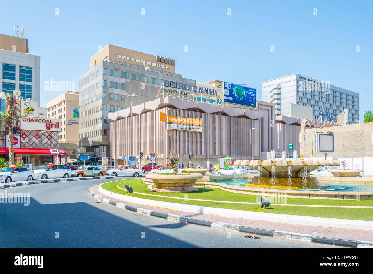 Bahrain street view city capital hi-res stock photography and images ...