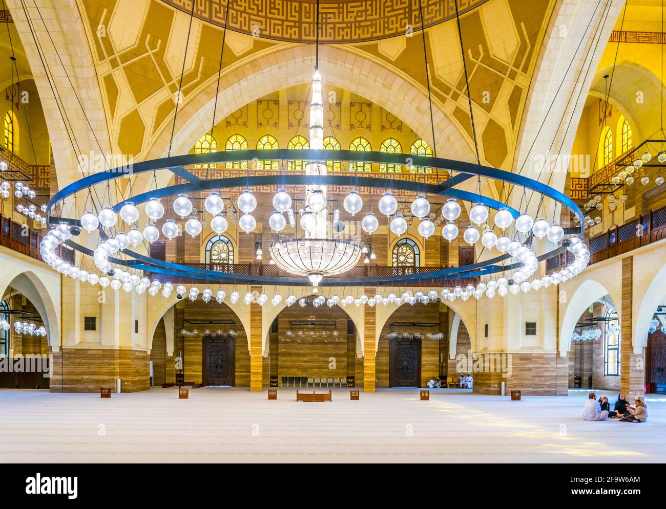 MANAMA, BAHRAIN, OCTOBER 23, 2016: Interior of the Al Fateh Grand ...