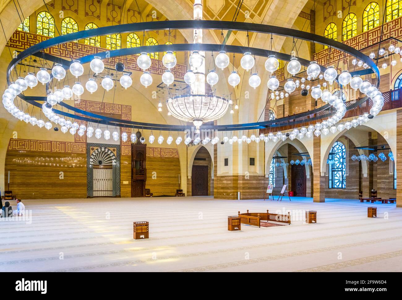 MANAMA, BAHRAIN, OCTOBER 23, 2016: Interior of the Al Fateh Grand ...