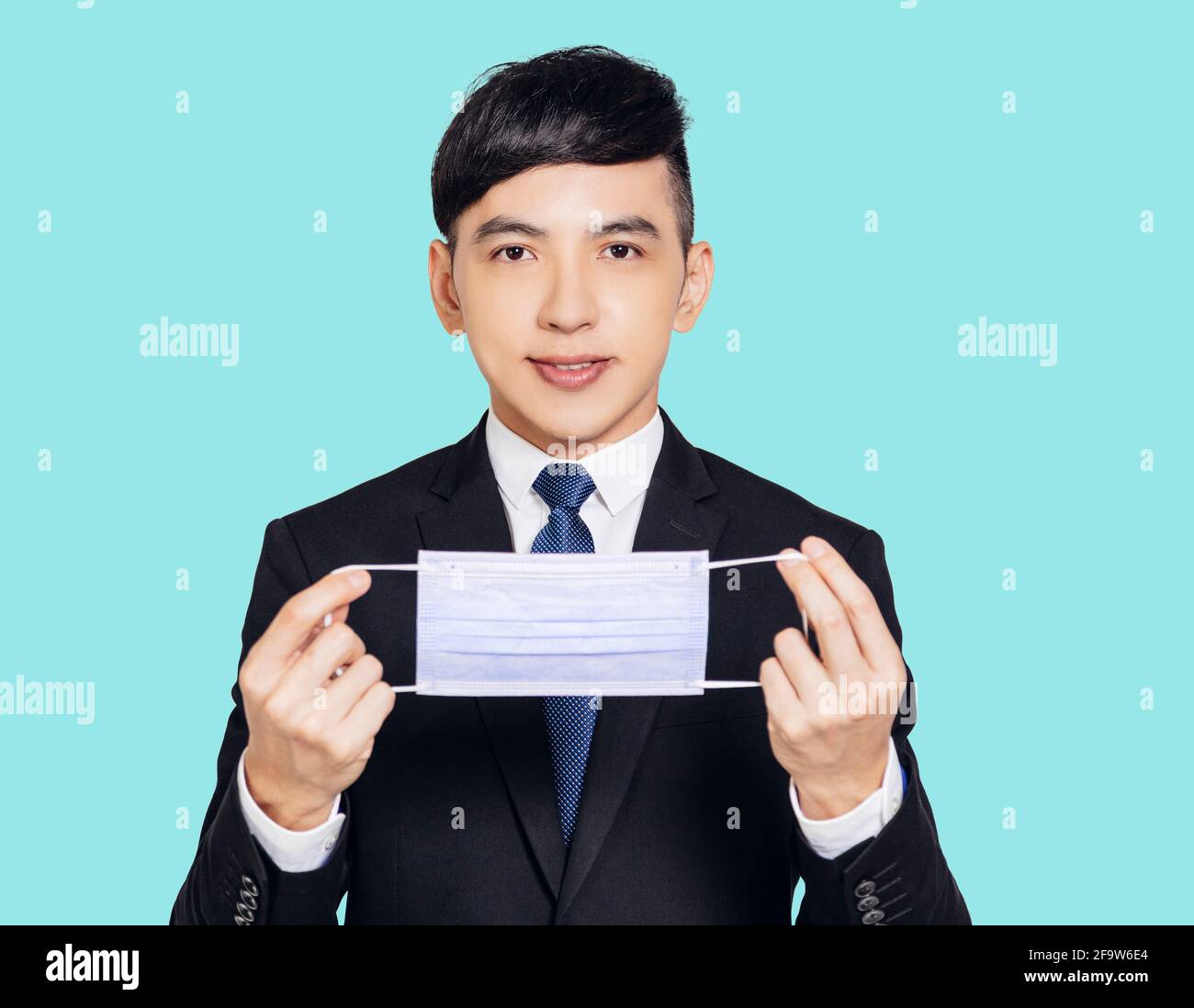 Asian man wearing mask hi-res stock photography and images - Alamy