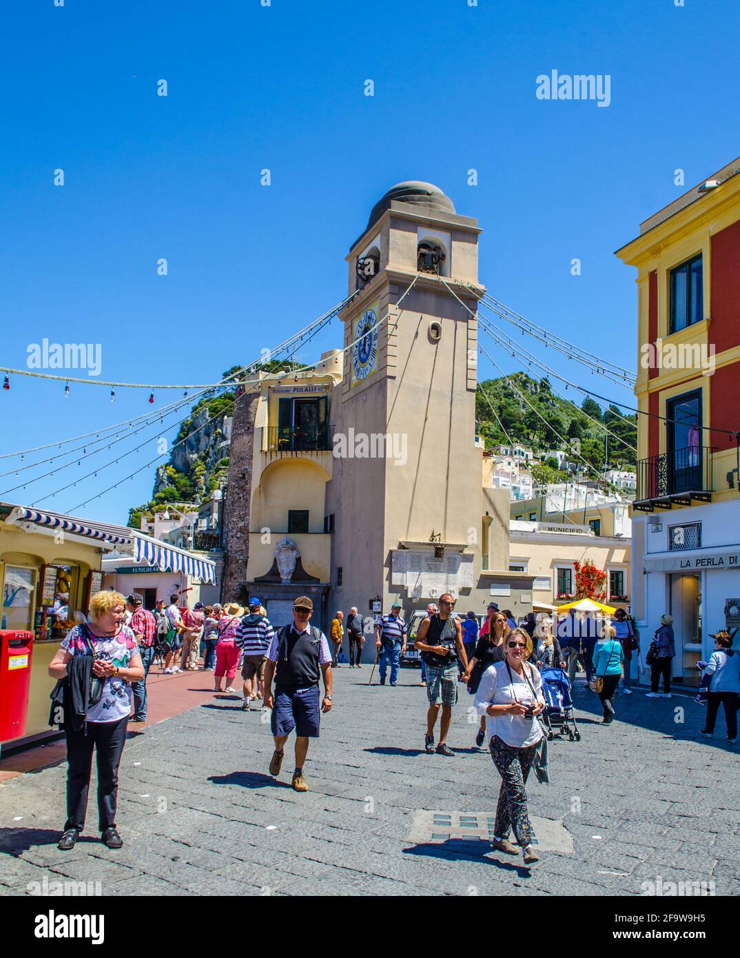 Symbol of capri hi-res stock photography and images - Alamy