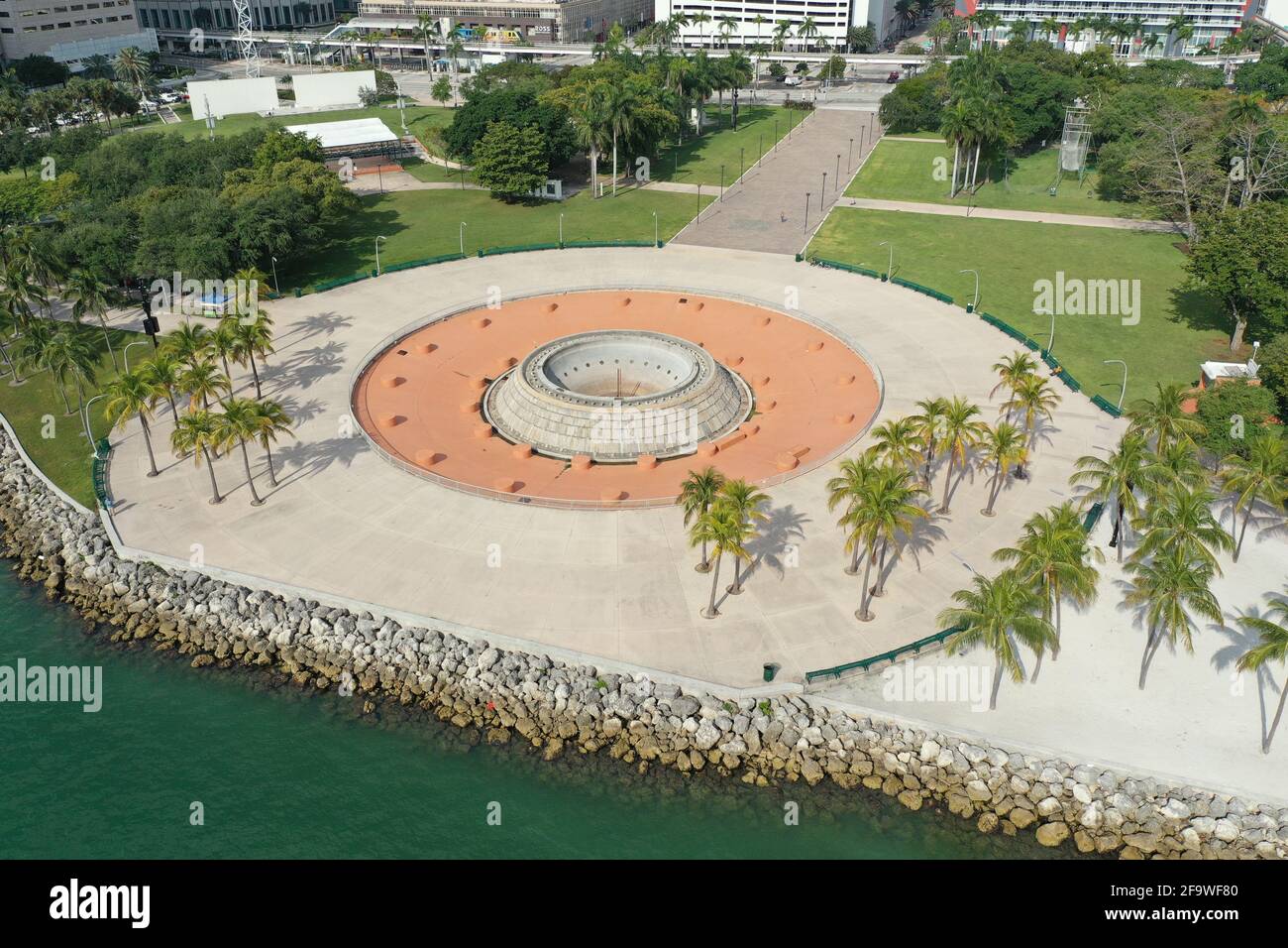 Bayfront park miami aerial hi-res stock photography and images - Alamy