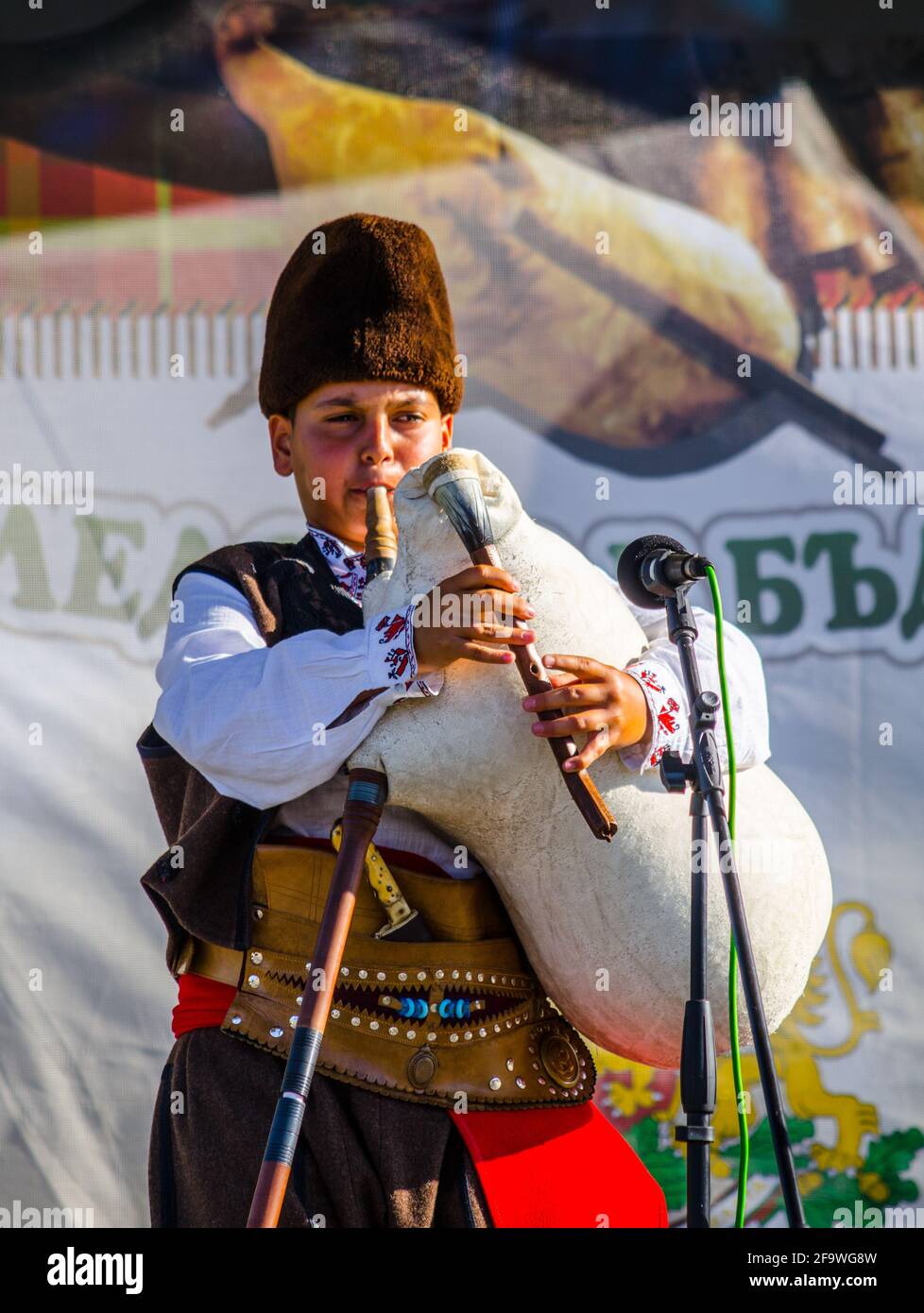 Bagpiper boy hi-res stock photography and images - Alamy