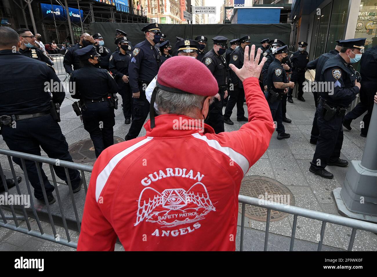 Guardian angels organization hi-res stock photography and images - Alamy