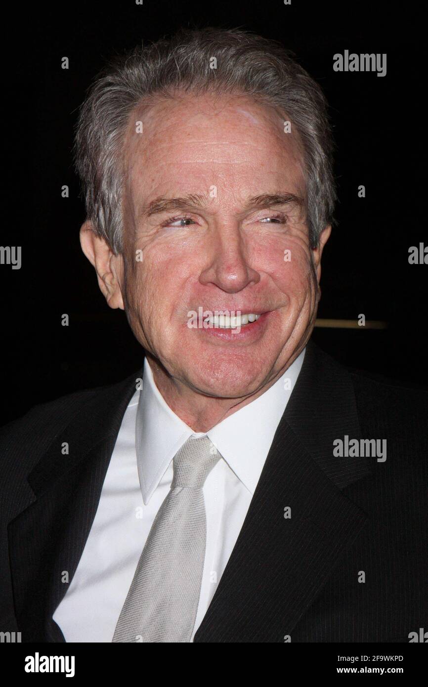Warren Beatty arriving at the 2010 New York Film Critic's Circle Awards ...