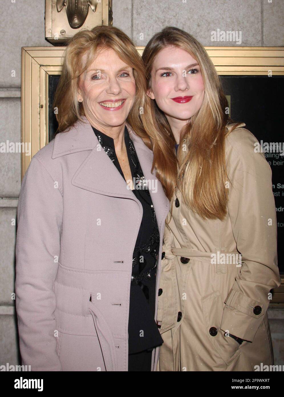 Lily rabe and jill clayburgh hi-res stock photography and images - Alamy