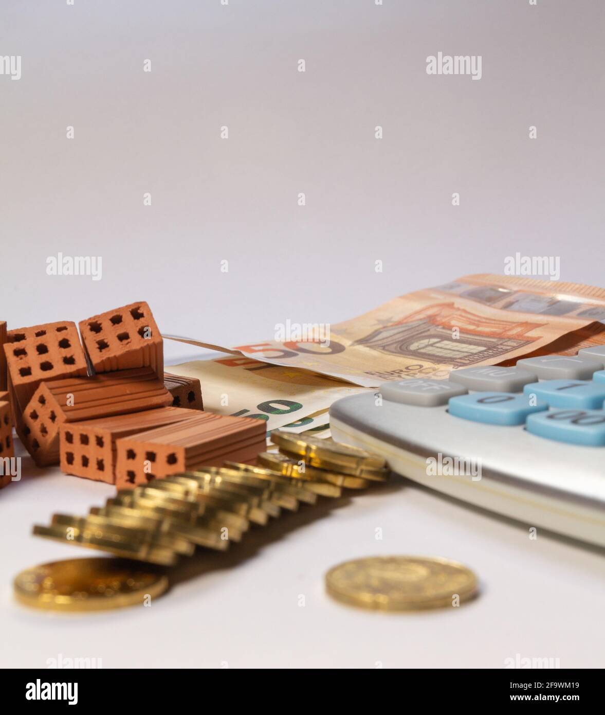 Family bank notes hi-res stock photography and images - Alamy