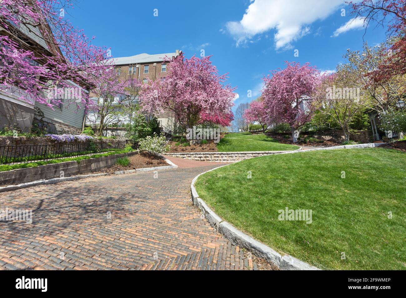 Snake Alley the world’s most crooked road in Burlington, Iowa Stock ...