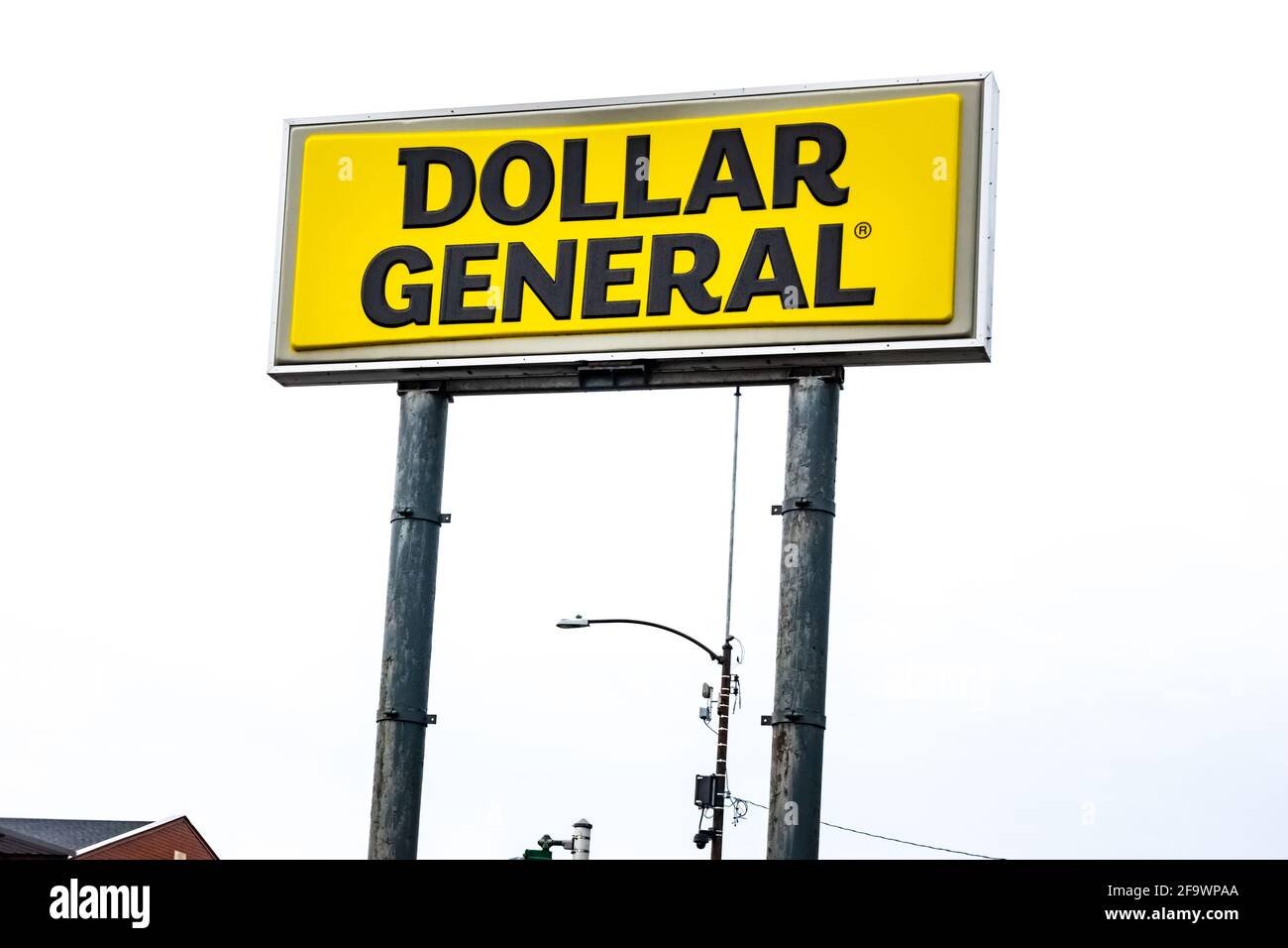 Dollar General exterior store marquee sign in Chicago, Illinois Stock ...