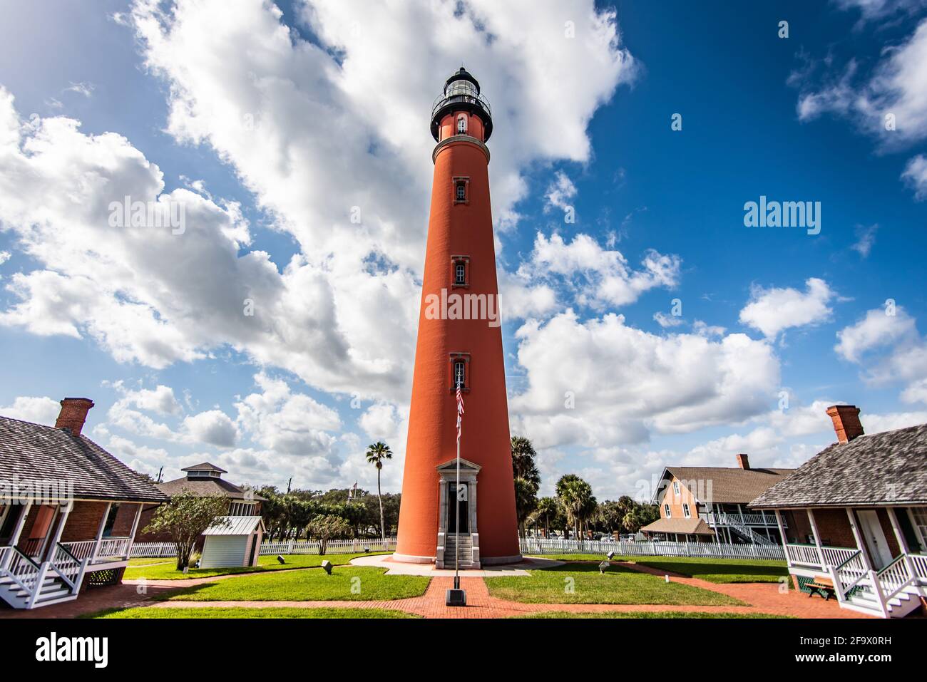 Ponce de Leon Inlet Lighthouse and Museum in Ponce, USA Stock Photo - Alamy