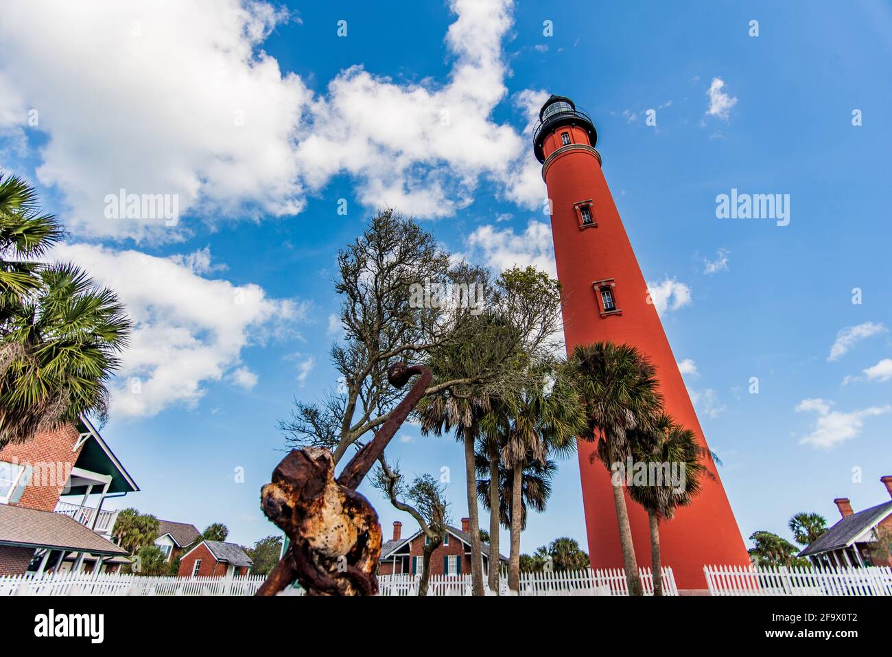 Ponce de Leon Inlet Lighthouse and Museum in Ponce, USA Stock Photo - Alamy