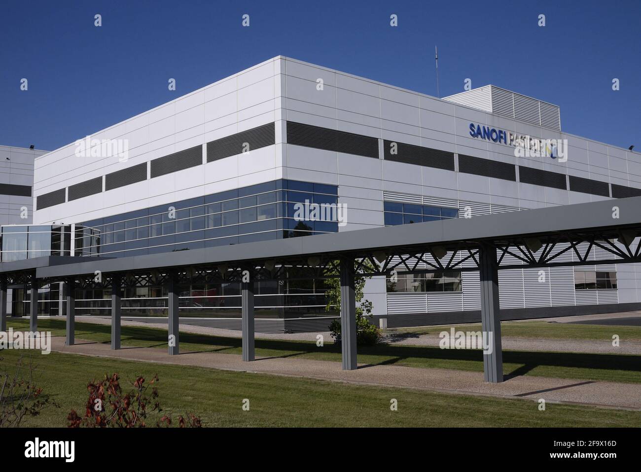 Sanofi products hi-res stock photography and images - Alamy