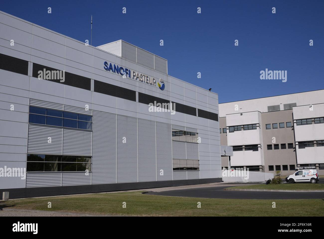 Laboratories france hi-res stock photography and images - Alamy