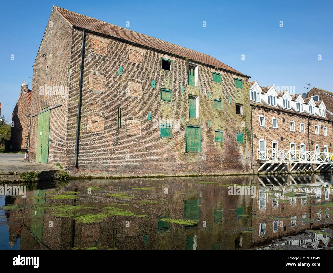 River Head Driffield East Yorkshire UK Canal side Buildings Stock Photo ...