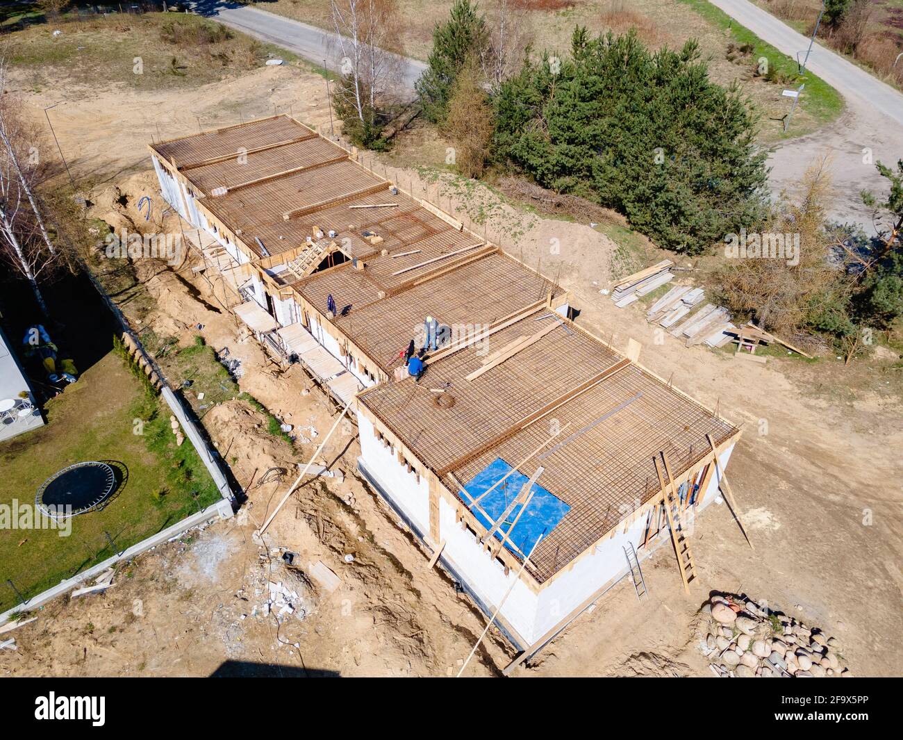 construction of a residential building Stock Photo - Alamy