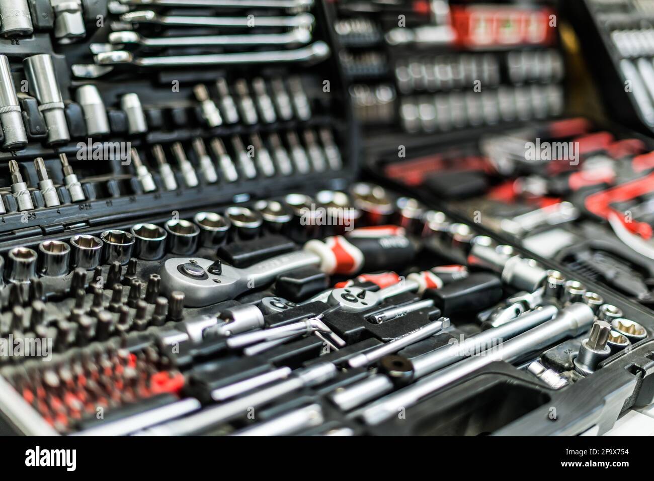 Hardware sale hi-res stock photography and images - Alamy