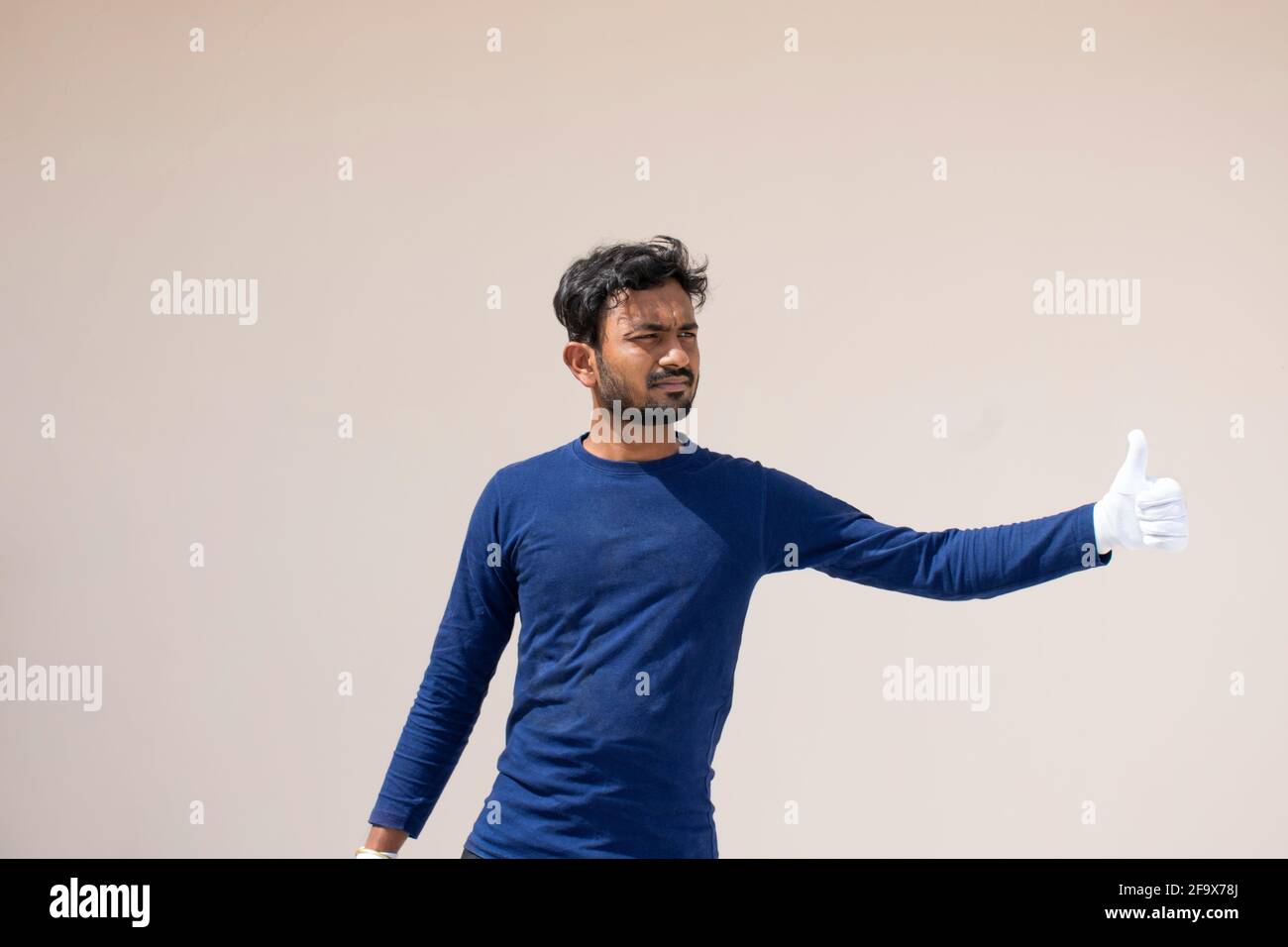 A goalkeeper pointing a soccer ball Stock Photo - Alamy