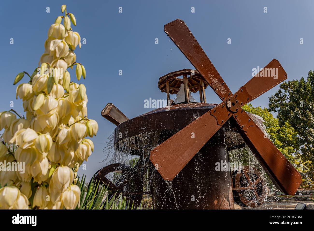 Windmill construction hi-res stock photography and images - Alamy
