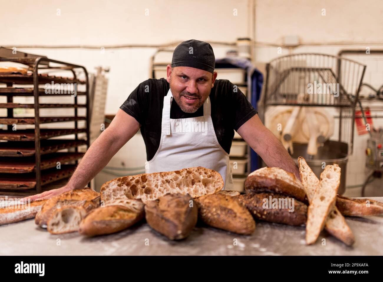 Bread making factory hi-res stock photography and images - Alamy