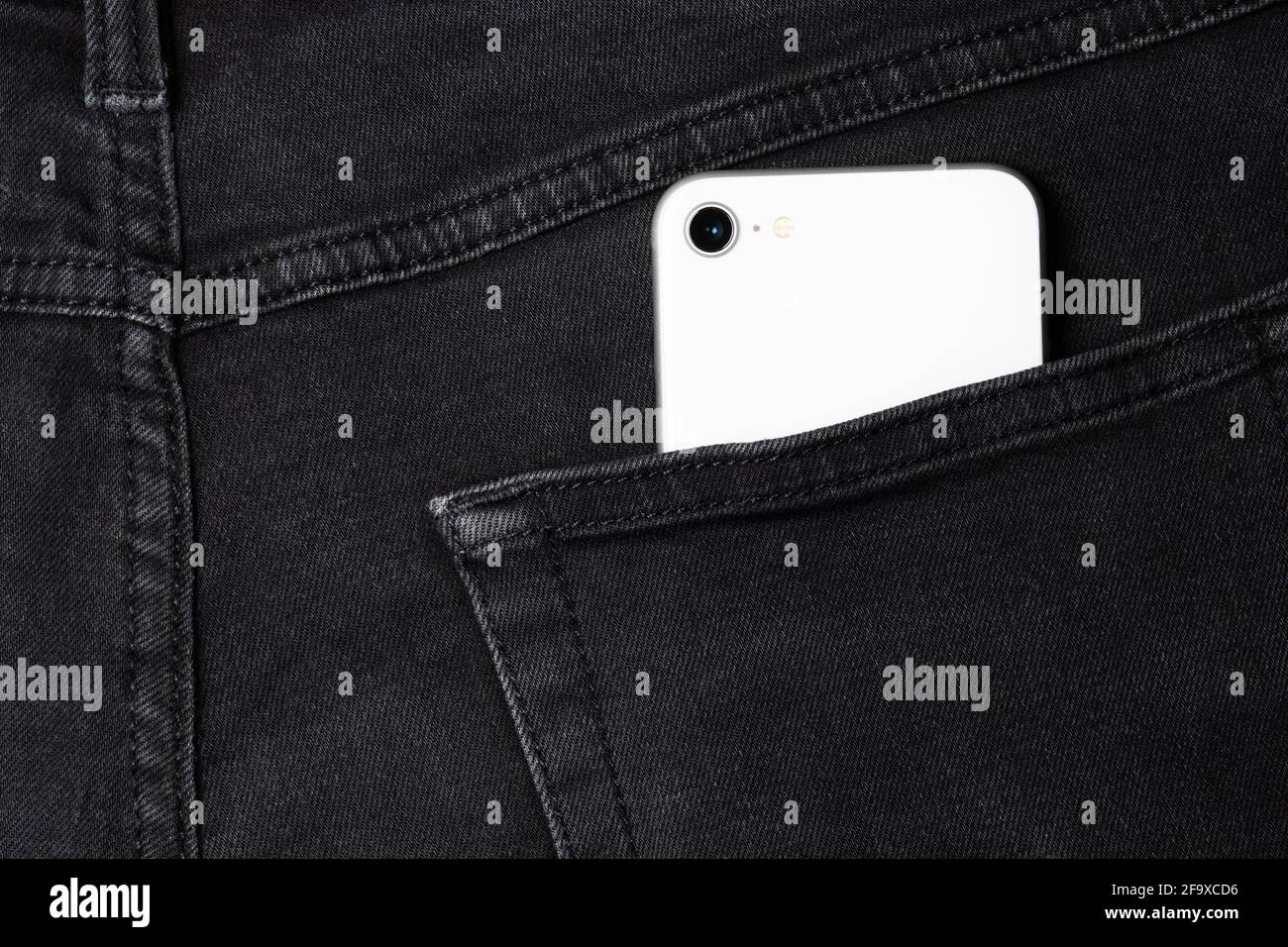 Back pocket phone hi-res stock photography and images - Alamy