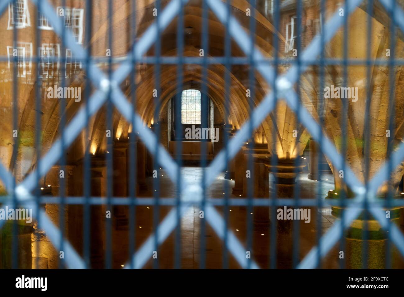 Behind gate hi-res stock photography and images - Alamy