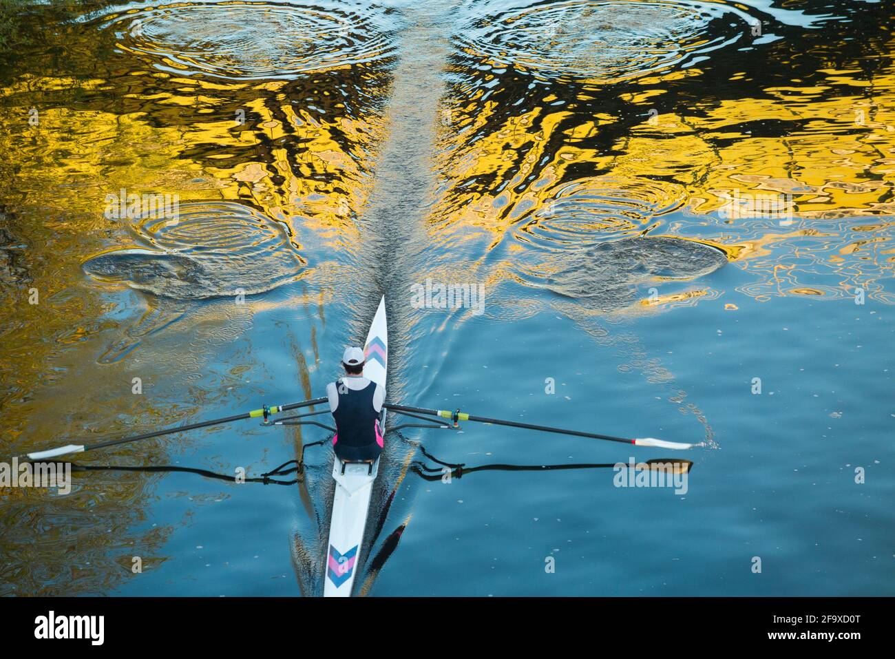 Canoe like boat hi-res stock photography and images - Alamy