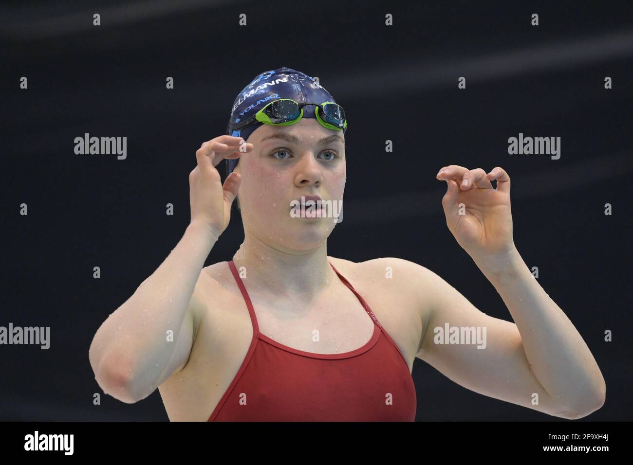 17 April 2021, Berlin: Swimming, Olympic qualifying, pool swimming ...