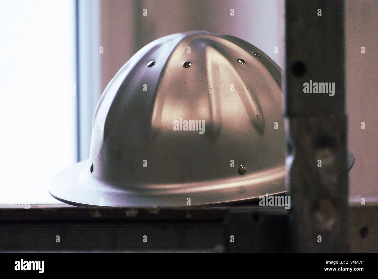 Construction worker helmet hi-res stock photography and images - Alamy