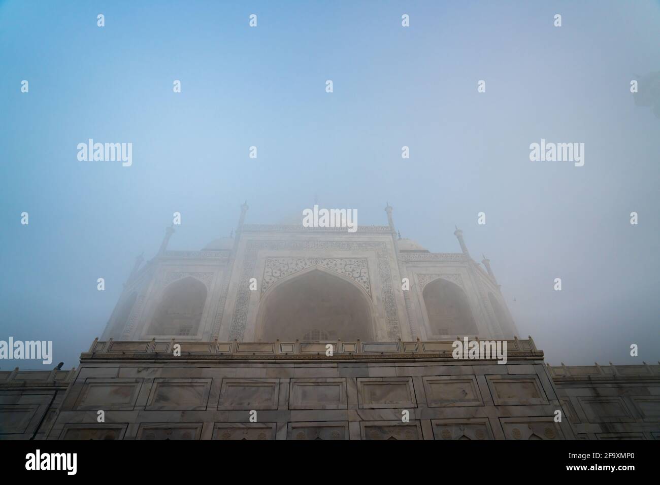 Taj Mahal, Agra, India covered by the fog Stock Photo - Alamy